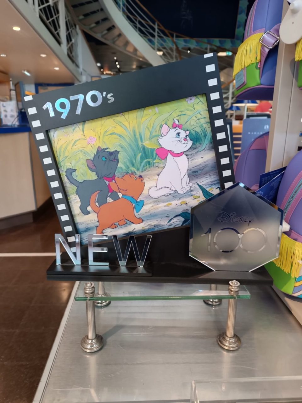 La collection Disney 100 Decades à Disneyland Paris | Disneyphile