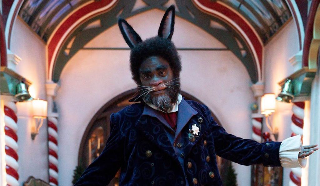 Premier aperçu du Lapin de Pâques dans Super Noël : La Série | Disneyphile