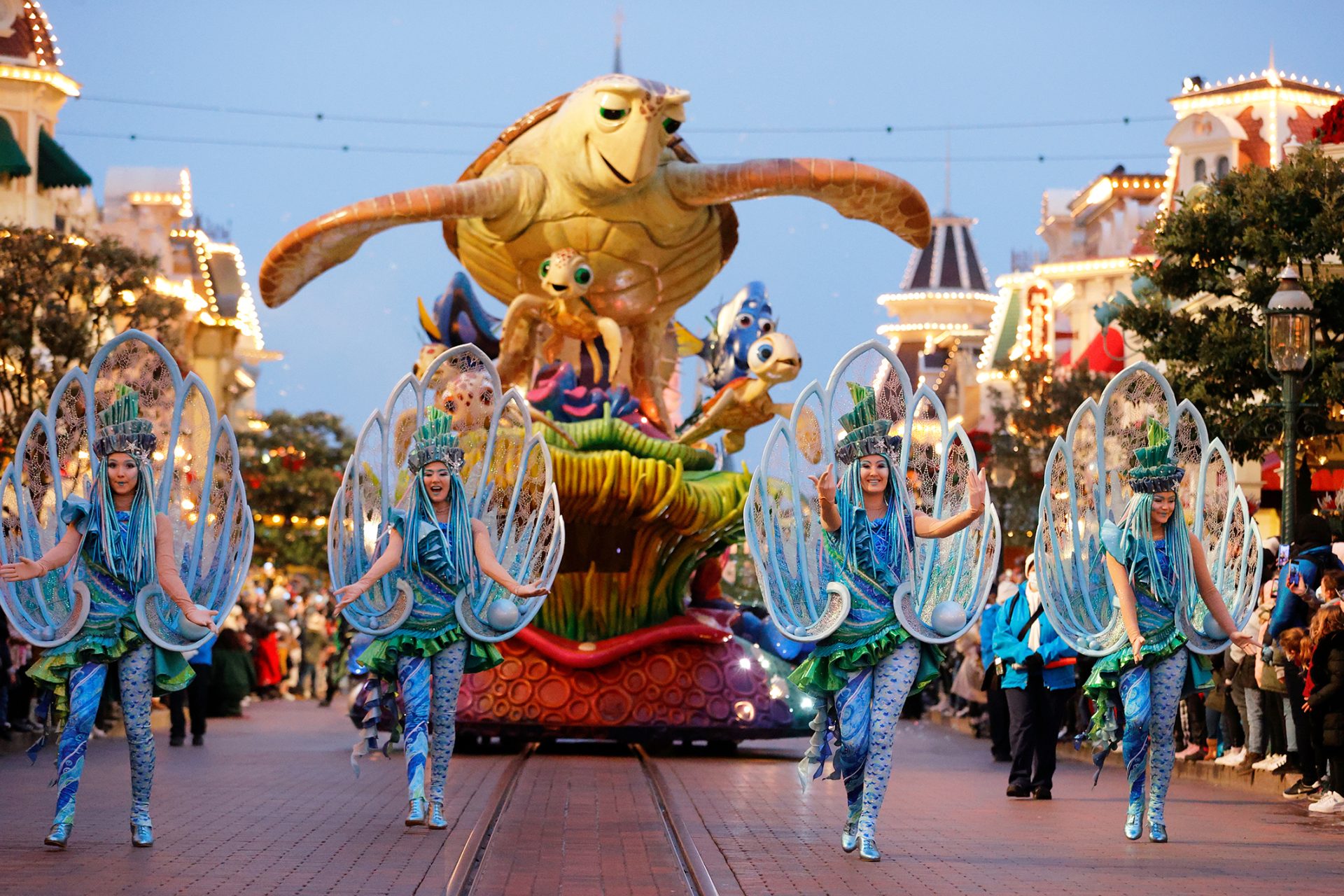 Le retour tant attendu de Disney Stars on Parade en 2026 à Disneyland ...