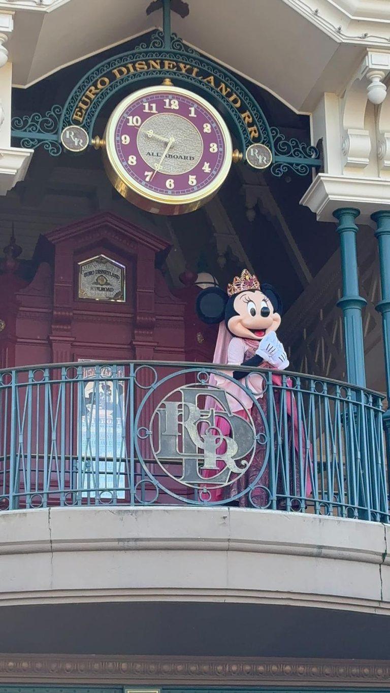 Retour sur la Semaine internationale des Princesses 2024 à Disneyland ...