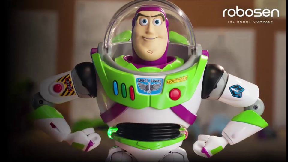 Le nouveau robot Buzz l'Éclair sort partout dans le monde | Disneyphile