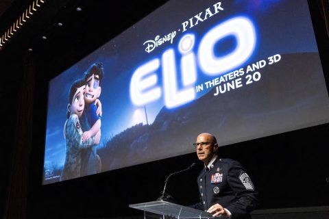 Découvrez les premiers avis sur Elio | Disneyphile