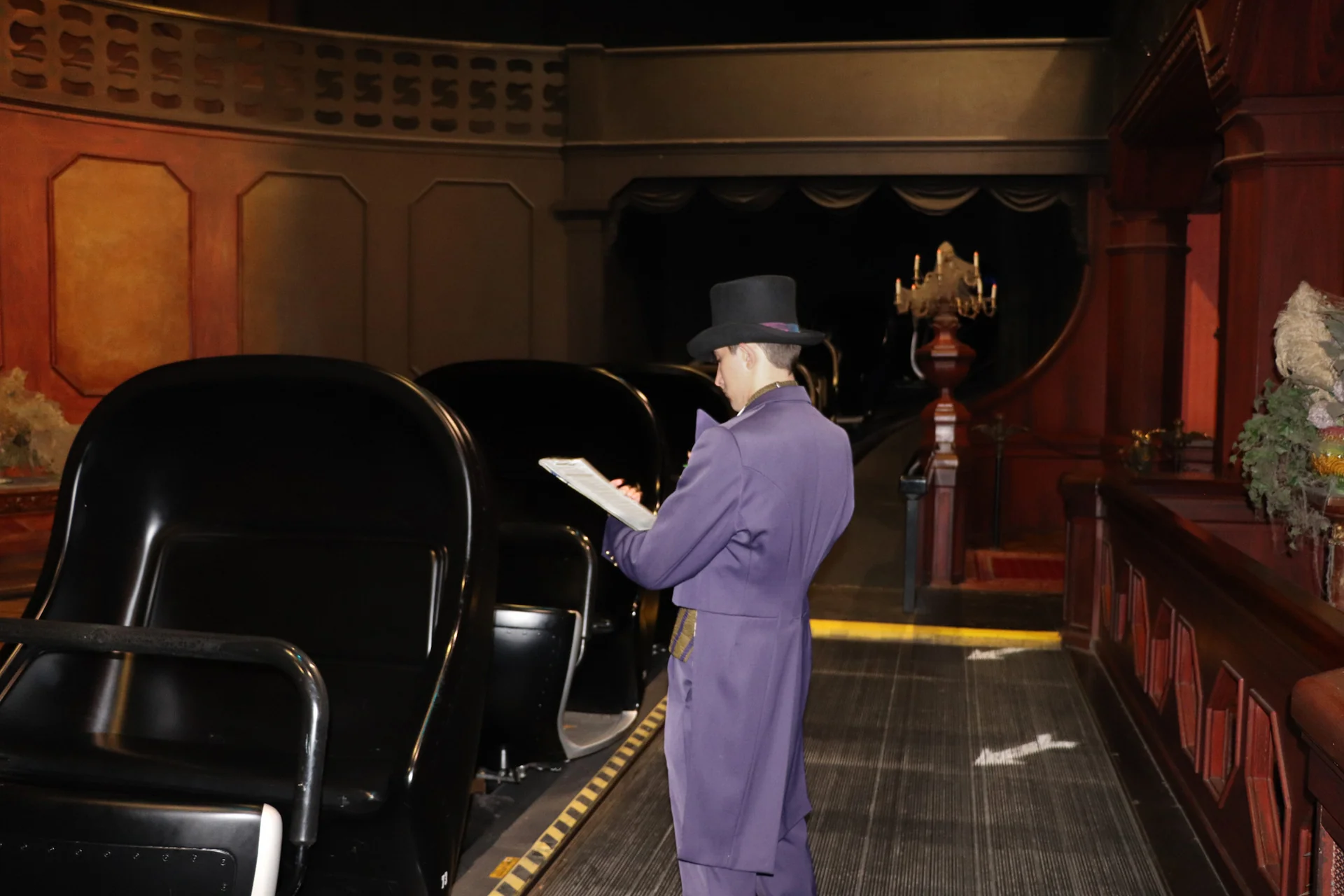 Immersion dans les coulisses de Phantom Manor avec ses Cast Members ...