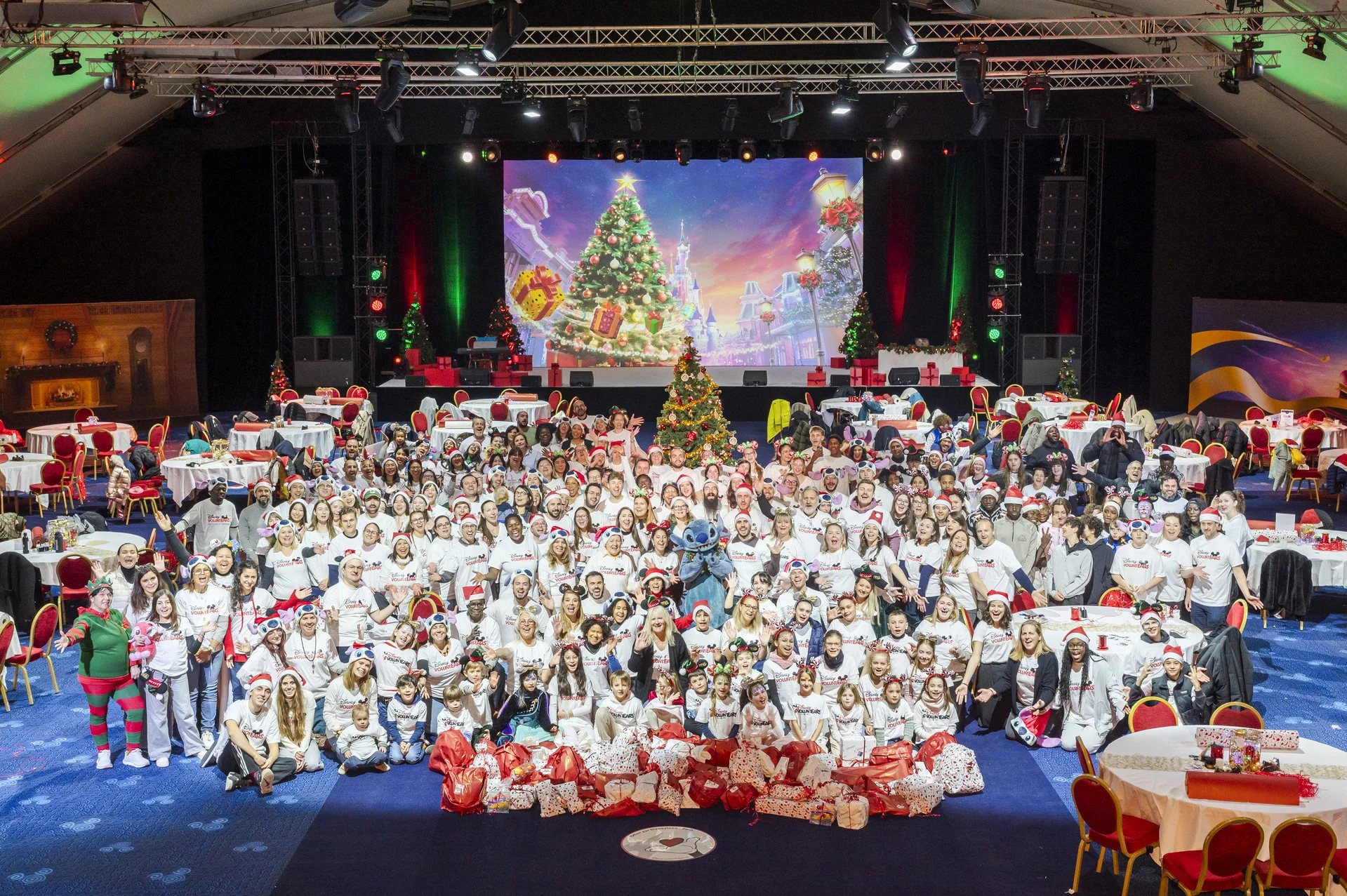 Record battu pour la journée Disney VoluntEARS de Noël 2025 à ...